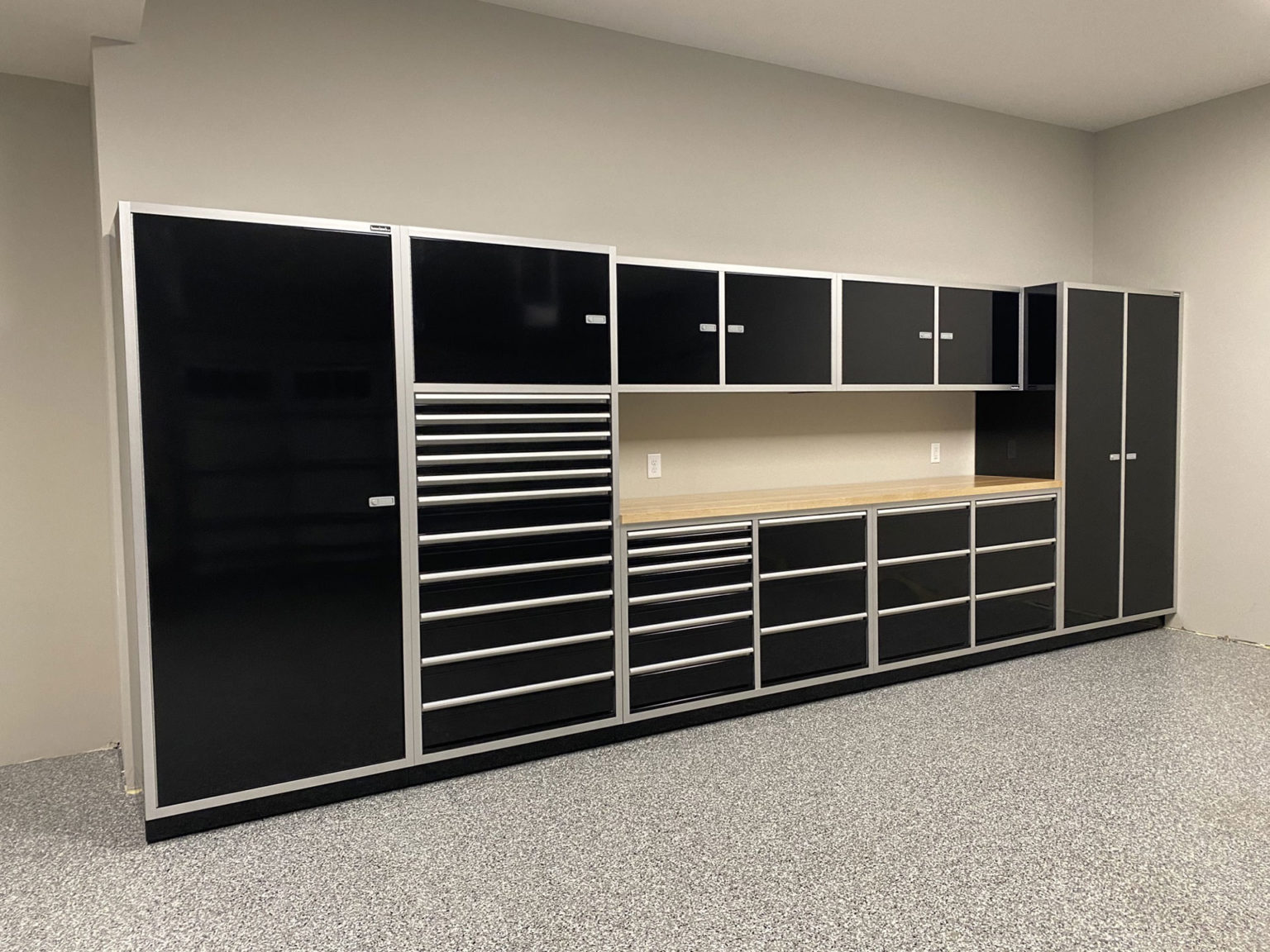 Aluminum Wall Cabinet | Aluminum Cabinet Co.